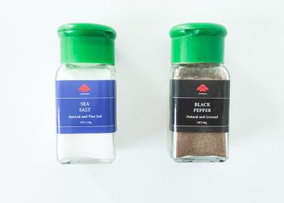 China Aanpasbare maten en kleuren Glaspotten met plastic deksels voor het vullen van kruiden Te koop