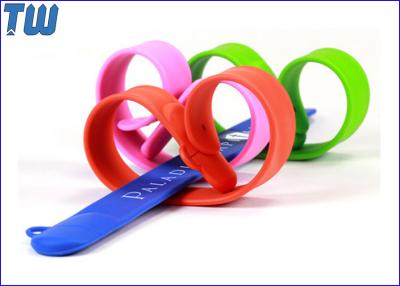China Bulk Cheap Silicon Clap Wristband 4GB USB Memory Stick Thumbdrive for sale