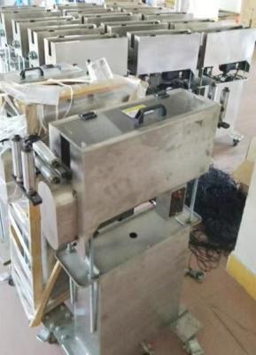China 0.1mm Special Core Cables Oiling Machine For Wires Glue Line Oil Filter Energy Saving for sale