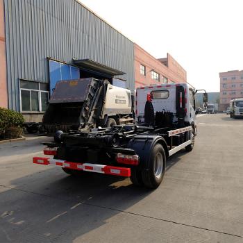 Quality 8.3m3 6.5ton Used Hook Lift Garbage Truck Diesel Powered Automatic Dumping for sale