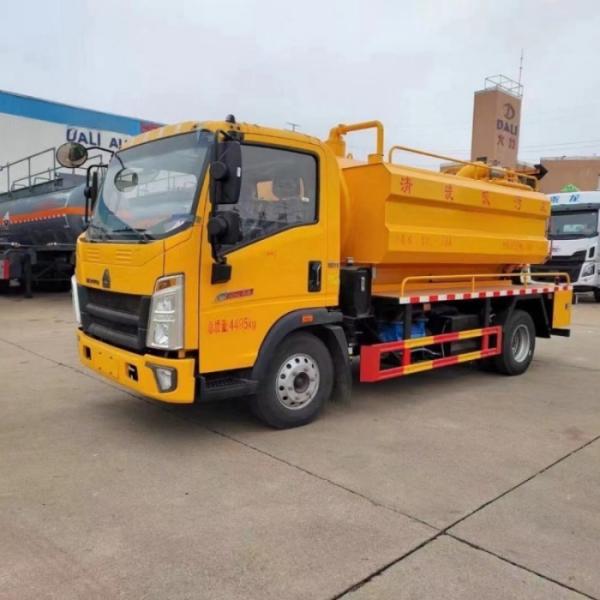 Quality 2.2m3 2200L 7.4tons Sewage Suction Truck Diesel Powered Pipeline Dredging for sale