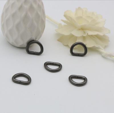 China 2018 Fashion 1/2 inch small wire iron d ring,gunmetal color bag D ring accessories for sale