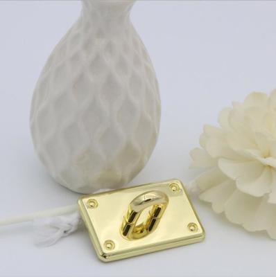 China 2019 China Handbag Metal Accessories Light Gold Rectangle Clip Turn Lock For Wholesale for sale