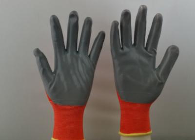 Cina Una luce eccellente di 13 del calibro guanti rivestiti del nitrile con il nitrile finito liscio in vendita