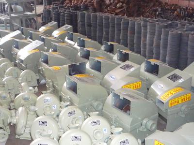 中国 機械電気トウモロコシの粉砕機のハンマー・ミル2.2kwを押しつぶすトウモロコシ 販売のため