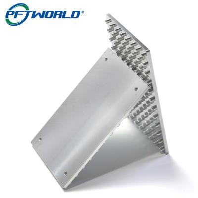 Cina Pezzi di ricambio di giro di alluminio della fresatrice di CNC di acciaio inossidabile di CNC di alta precisione su ordinazione in vendita