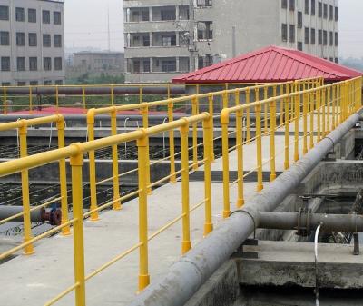 China Sistema de barandillas compuestas de fibra de vidrio resistente a la corrosión con 40% 80% de área abierta en venta
