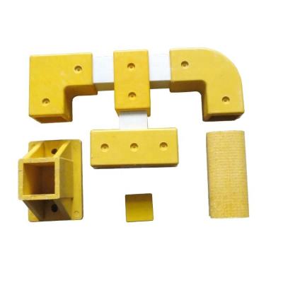 China Diseño personalizado de fibra de vidrio aceptado manija de tubo cuadrado para la resistencia química en venta