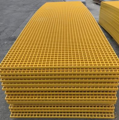 China Gemakkelijk te reinigen en onderhouden gegoten GRP/Vibreglas vloerrooster voor autoverwasvloer Te koop