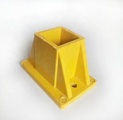 Cina Giallo 50mm FRP 3 Way 4 Way Fittings/Connector per recinzioni quadrate rotonde in fibra di vetro/accessori a manubrio in vendita