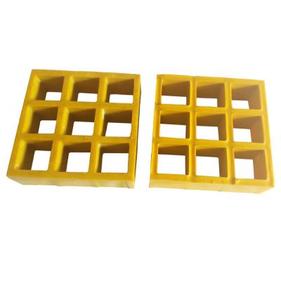 Cina Griglie in FRP di plastica rinforzata in fibra di vetro resistenti e leggere in colori personalizzati in vendita