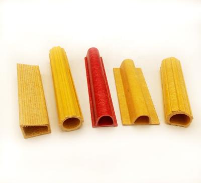 China Smooth Fiberglass Straight Ladder Rail Profiles for Length 1m to 11.6m High Strength for sale