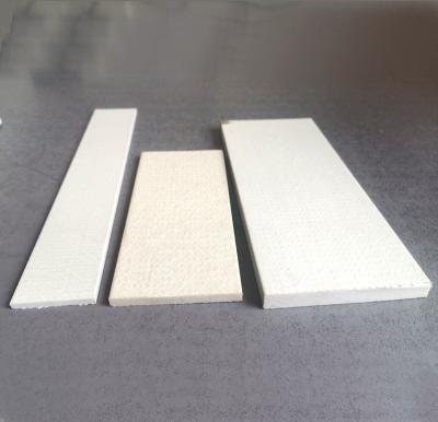 China Glanzige hoogsterke glasvezelversterkende pultrusieplatenprofielen voor industriële doeleinden Te koop