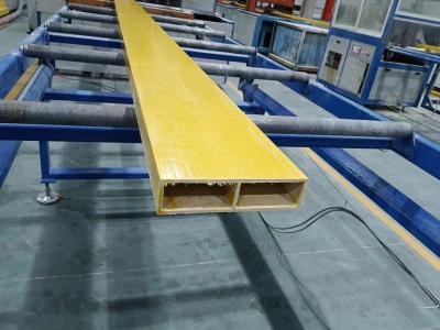 Cina 6m di lunghezza liscia GRP FRP Plastic Purlin per il tetto quadro di supporto pannello Alta capacità di carico in vendita