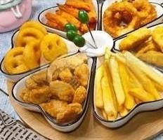 China Consistent Crispy Chips Made Easy with Our Multi-Purpose Potato Chip Frying Machine for sale