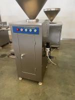 China 60L Hopper Volume Sausage Stuffer with Versatile Function and Multiple Speed Settings for sale