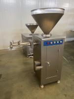 China 60L Hopper Volume Sausage Stuffer with Versatile Function and Multiple Speed Settings for sale