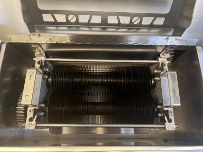 China Máquina automática de corte de carne para processamento de alimentos à venda