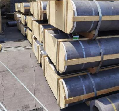 China UHP Carbon Graphite Electrode for Electric Arc Furnace/Ladle Furnace 1800-3000mm Length <5.5.m Resistance for sale