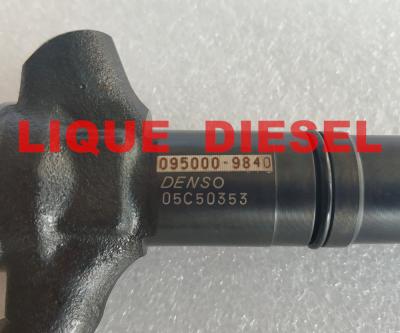 China DENSO injector 095000-9840 , 23670-51070 , 23670-59055 for TOYOTA Land Cruiser 200 V8 1VD-FTV for sale