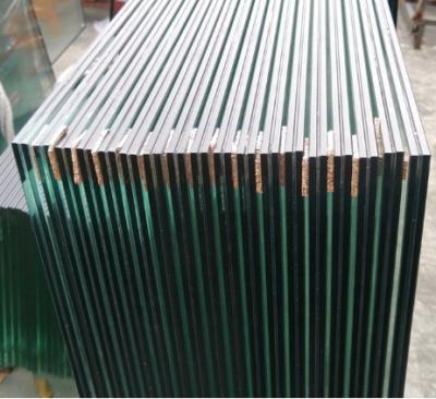 Cina Alti strati di vetro laminato di sicurezza con spessore su misura strato intermedio di PVB in vendita