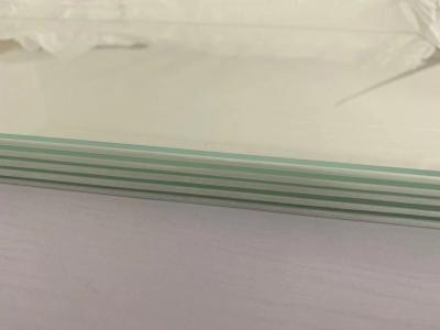 Китай 2mm низкий утюг закалил стеклянные панели химически усилили для солнечного продается