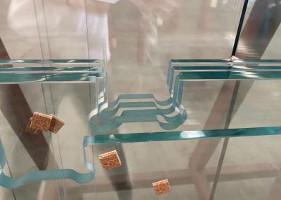 Cina graffio di raffreddamento rapido temperato isolato pesante spesso di vetro di 2.1mm resistente in vendita
