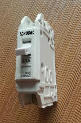 China Interruptor diminuto de Polo Mcb 110V 10KA do trilho 1 do ruído à venda