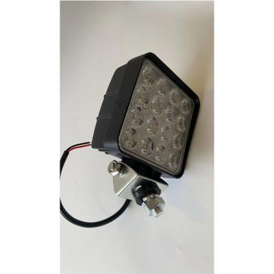 中国 トラクターIP68 CAT LEDの仕事は24vビード12v LEDの仕事ライト60w 27w 48w 51wをつける 販売のため