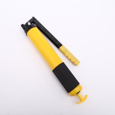 China 400cc Double Valve Grease Gun Pressure Rod Type Grease Gun With Nozzle Te koop