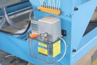 Cina GFS1500 CE Macchina laminatrice ad alta velocità a flauto completamente automatica in vendita