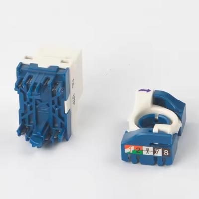China Conector Keystone RJ45 sin herramientas y rotatorio con rotación de 180 grados para cables CAT6 y datos de alta velocidad en venta