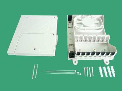 Chine 8 noyau fixé au mur de la boîte de distribution de port 8 imperméable pour le LAN à vendre