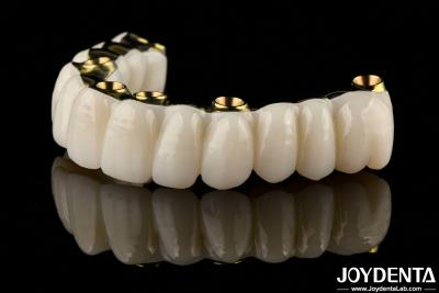 Cina Ponte di impianto ibrido di zirconia liscia che ripristina la funzione di masticazione su misura in vendita