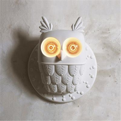 China Creative Resin Birds Wall Lamps Bedroom Bedside Lamps White Ceramic Owl Wall Light (WH-VR-67） for sale
