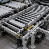 China Lifting Pallet Transfer System Warehouse Conveyor Automated Material Handling System for sale