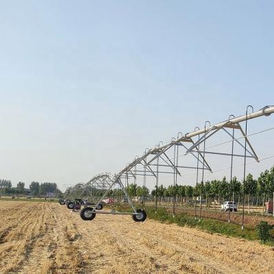 China 2023 Lateral Move Irrigation High Rigidity 3800 KG Central Pivot Irrigation System for Automatic Engines for sale