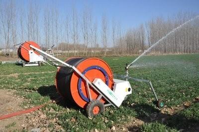 China 86 KG Adjustable Spray Hose Reel Irrigation System Powerful and Versatile Advanced Automatic Watering Solution IoT Truss for sale