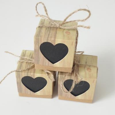 Cina Il cuore 2x2 di amore misura i contenitori in pollici di regalo unici di favore di nozze in vendita