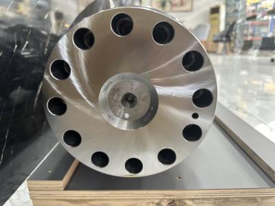 中国 4098998 カミンズ クランクシャフト K50 エンジン クランクシャフト 対応 鍛造物 販売のため