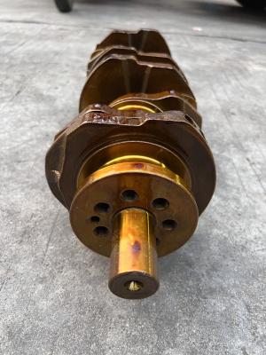中国 1j700-23010 エンジニアリング機械 クボタ エンジン クランクシャフト V2607 鋳鉄材料 販売のため
