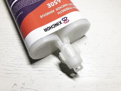 China Weathering Proof Epoxy Concrete Fasteners , Cement Anchor Epoxy 650ml 1:1 for sale