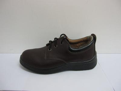 China Men's safety shoes oil-resistant, water-proof low ankle leather work shoes for sale