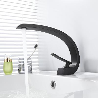 Cina Singolo miscelatore del bacino della maniglia del singolo foro moderno d'ottone in Chrome Matte Black in vendita
