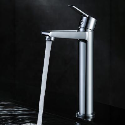 China Solo golpecito de mezclador del lavabo de la manija agujero moderno de cobre amarillo del buque del solo en Chrome en venta