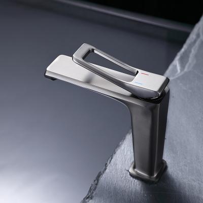 Cina Maniglia 1.2GPM dei rubinetti del bacino di Matte Black Gold Grey Bathroom singola in vendita