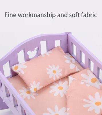 Cina Casa delle bambole in legno Letto Culla per bambini 6 pollici Bambole accessori per bambole per bambini in vendita