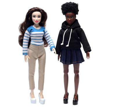 中国 低MOQ オリジナルデザイン パーソナライズ 30cm ファッション人形 服 バービー人形 販売のため