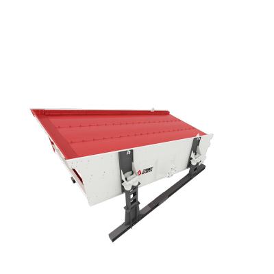 China 250 T/H Vibrating Screen  for Separate Operation with 3 Layers and Small Noise for sale