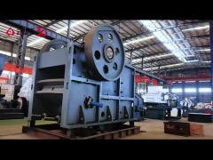 Heavy Duty Bearing Jaw Crushing Machine For Crushing Ores And Rocks
